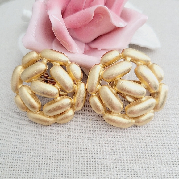 Erwin Pearl | Jewelry | Vintage Erwin Pearl Pebble Cluster Matte Gold ...